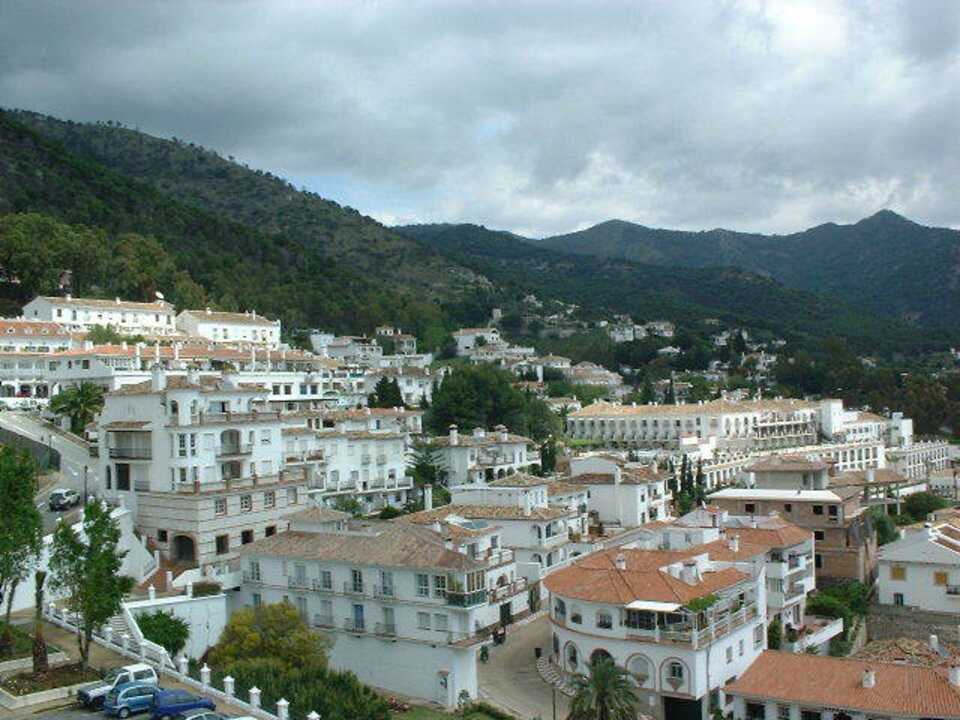 Cheap holidays to Mijas | On the Beach