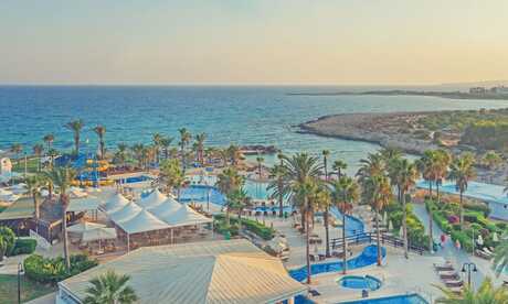 Where is hot in April | Perfect destinations for hot April holidays ...