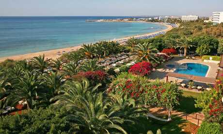 Where is hot in April | Perfect destinations for hot April holidays ...