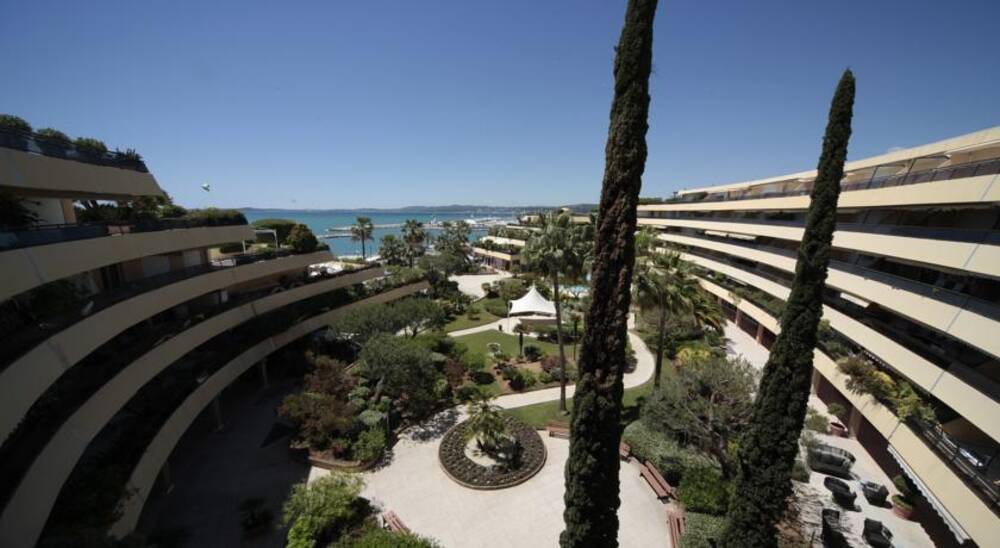 Holiday Inn Resort Nice-Port St. Laurent - Nice, Provence-Alpes-Cote d ...