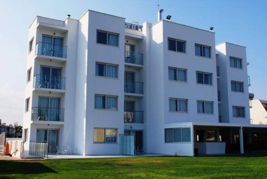 Frixos Hotel and Apartments - Larnaca, Larnaca | On the Beach