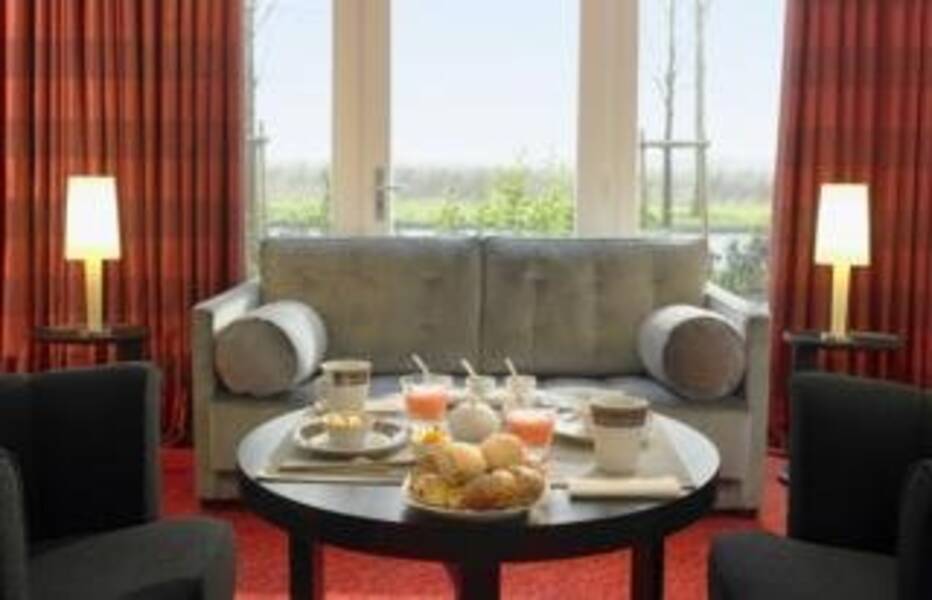 Relais Spa Chessy - Paris, Paris | On the Beach