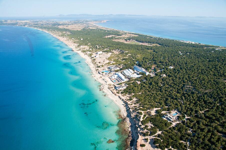 Riu La Mola Hotel - Playa Migjorn, Formentera | On the Beach