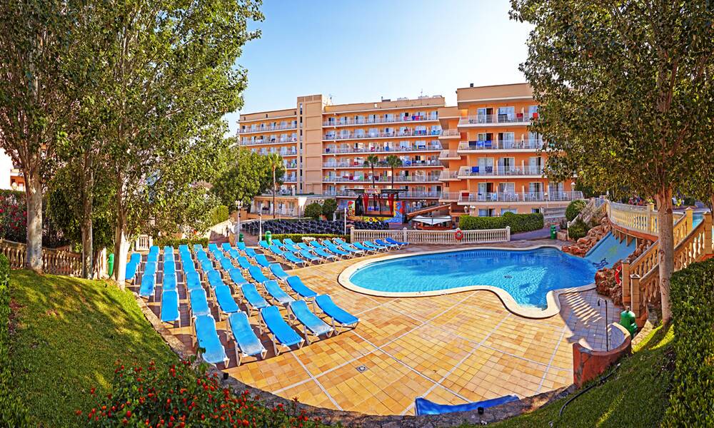 Palma Bay - El Arenal, Majorca | On the Beach