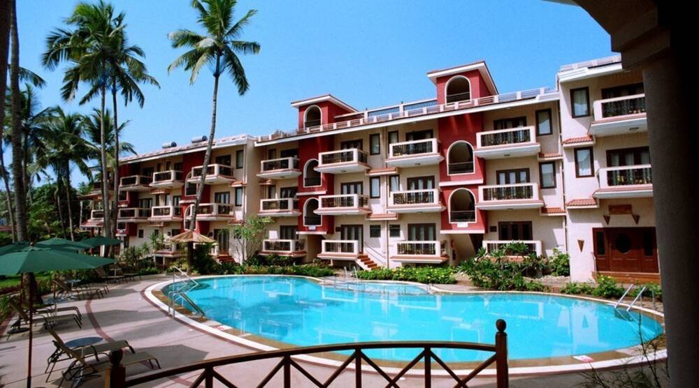 Lazy Lagoon Sarovar Portico Suites Goa - Arpora, Goa | On the Beach