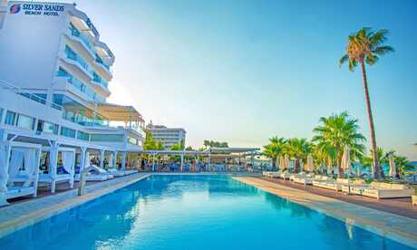 Where is hot in April | Perfect destinations for hot April holidays ...